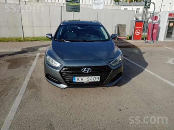 Pelēks Hyundai i40 2017 Rīga, ar dzinēja tilpumu 1.70 L un nobraukumu 325 tūkst. km par 6250 €, foto 1 vietnē AUTOMOTO.COM.LV