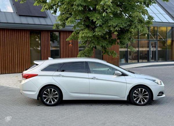 Pelēks Hyundai i40 2017 Viļņa, ar dzinēja tilpumu 1.69 L un nobraukumu 263 tūkst. km par 6900 €, foto 8 vietnē AUTOMOTO.COM.LV