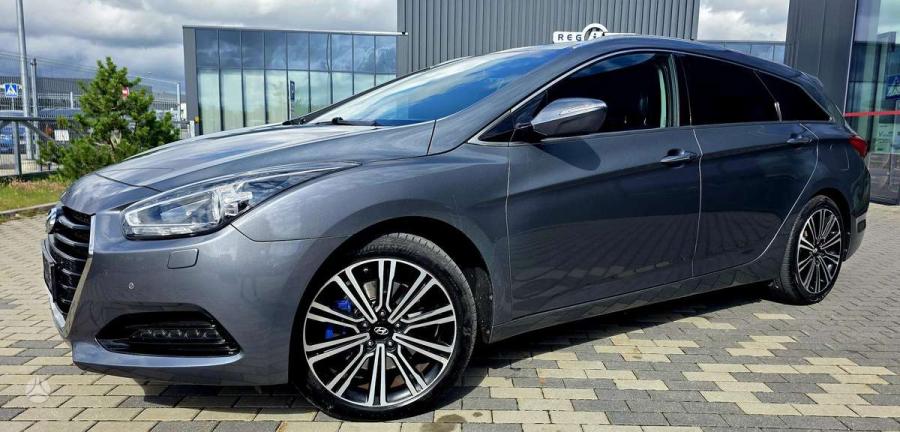 Grey Hyundai i40 2017 in Siauliai, with an engine capacity of 1.69 L and mileage of 99 thousand km for 10750 €, photo 6 on AUTOMOTO.COM.LV
