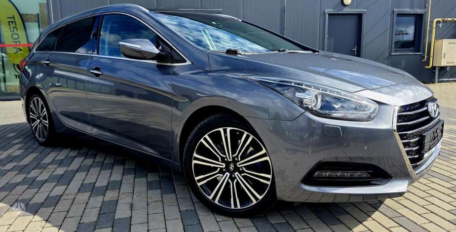 Grey Hyundai i40 2017 in Siauliai, with an engine capacity of 1.69 L and mileage of 99 thousand km for 10750 €, photo 13 on AUTOMOTO.COM.LV