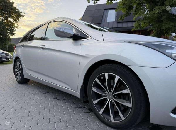 Grey Hyundai i40 2017 in Vilnius, with an engine capacity of 1.69 L and mileage of 280 thousand km for 6000 €, photo 9 on AUTOMOTO.COM.LV