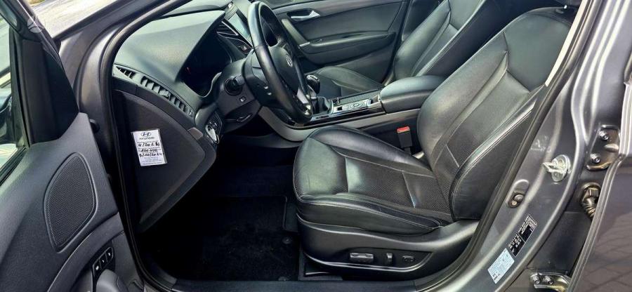Pelēks Hyundai i40 2017 Šauļi, ar dzinēja tilpumu 1.69 L un nobraukumu 99 tūkst. km par 9990 €, foto 24 vietnē AUTOMOTO.COM.LV