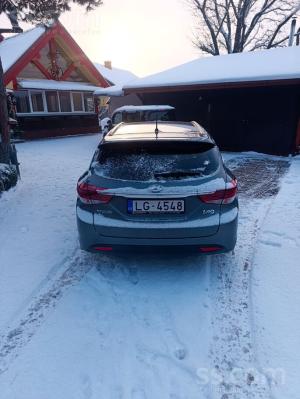 Pelēks Hyundai i40 2018 Rīga, ar dzinēja tilpumu 1.60 L un nobraukumu 217 tūkst. km par 7500 €, foto 5 vietnē AUTOMOTO.COM.LV