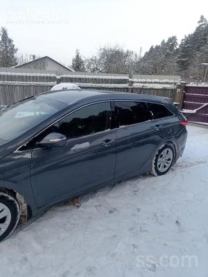 Pelēks Hyundai i40 2018 Rīga, ar dzinēja tilpumu 1.60 L un nobraukumu 217 tūkst. km par 7500 €, foto 8 vietnē AUTOMOTO.COM.LV