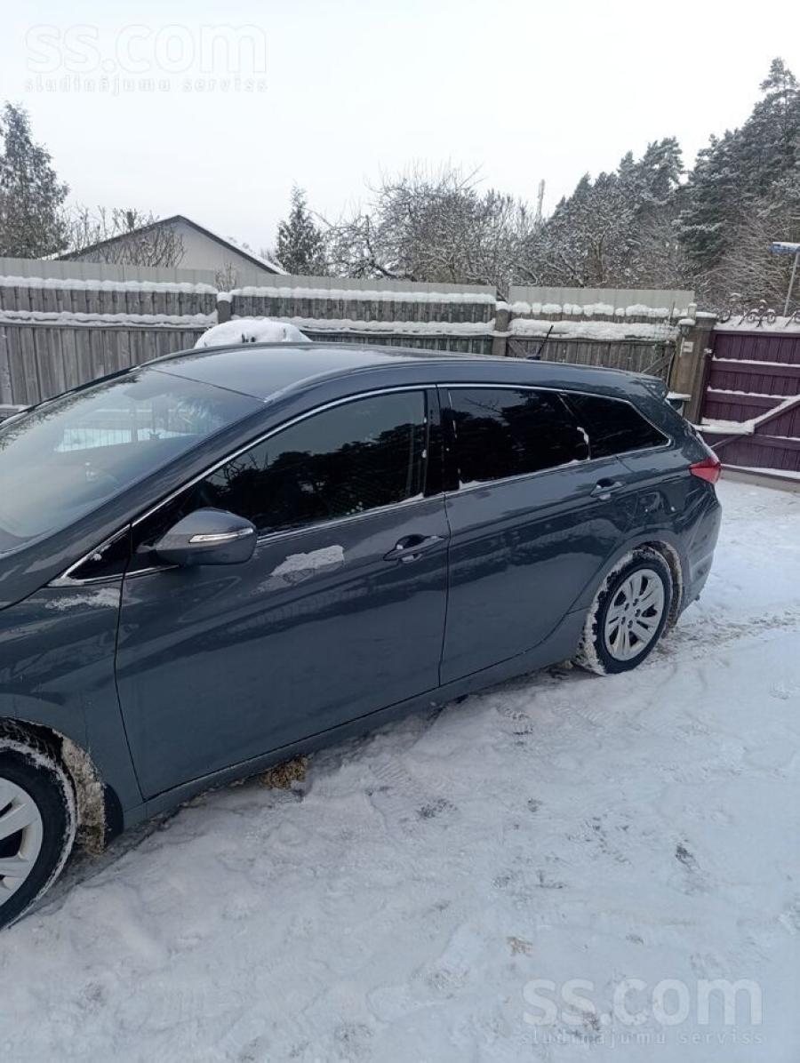 Pelēks Hyundai i40 2018 Rīga, ar dzinēja tilpumu 1.60 L un nobraukumu 217 tūkst. km par 7500 €, foto 8 vietnē AUTOMOTO.COM.LV