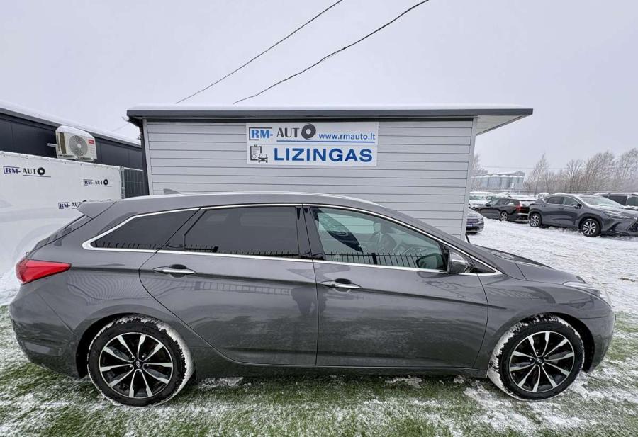 Pelēks Hyundai i40 2019 Panevēža, ar dzinēja tilpumu 1.60 L un nobraukumu 147 tūkst. km par 9500 €, foto 4 vietnē AUTOMOTO.COM.LV