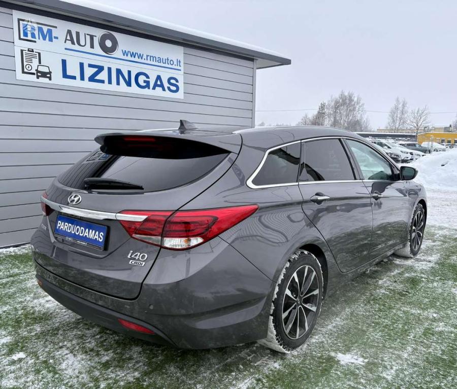 Pelēks Hyundai i40 2019 Panevēža, ar dzinēja tilpumu 1.60 L un nobraukumu 147 tūkst. km par 9500 €, foto 5 vietnē AUTOMOTO.COM.LV