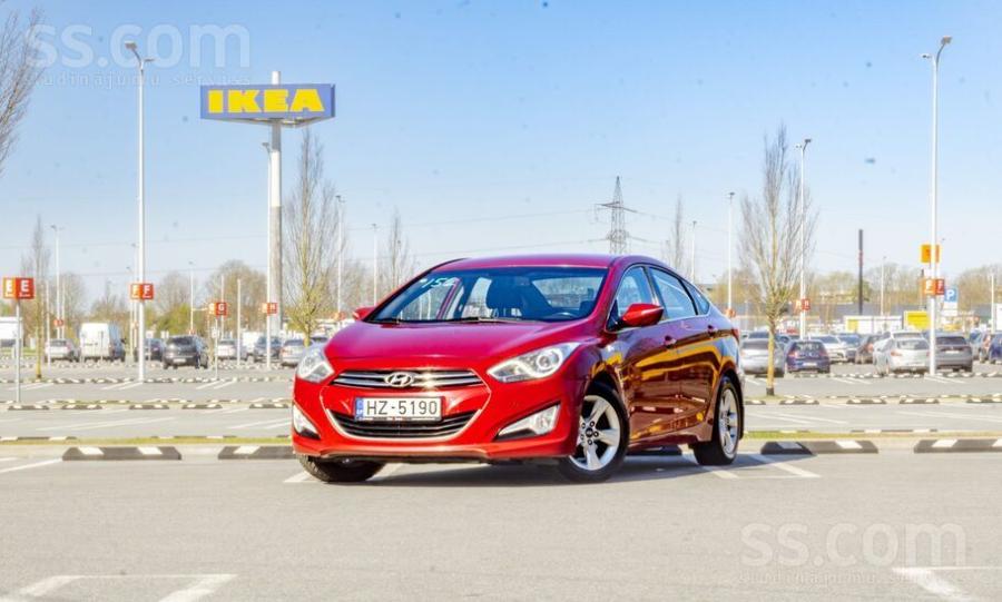 Красный Хендай и40 2012 в Рига, объемом двигателя 1.70 л и пробегом 243 тыс. км за 3990 €, фото 1 на AUTOMOTO.COM.LV