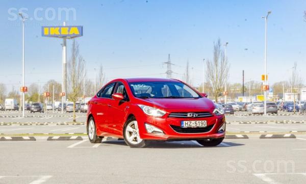 Красный Хендай и40 2012 в Рига, объемом двигателя 1.70 л и пробегом 243 тыс. км за 3990 €, фото 2 на AUTOMOTO.COM.LV