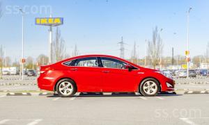 Красный Хендай и40 2012 в Рига, объемом двигателя 1.70 л и пробегом 243 тыс. км за 3990 €, фото 9 на AUTOMOTO.COM.LV