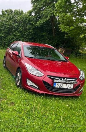 Sarkans Hyundai i40 2012 Tallina, ar dzinēja tilpumu 1.70 L un nobraukumu 267 tūkst. km par 4900 €, foto 7 vietnē AUTOMOTO.COM.LV
