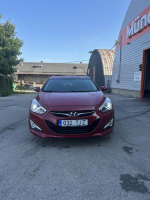 Sarkans Hyundai i40 2012 Tallina, ar dzinēja tilpumu 1.70 L un nobraukumu 268 tūkst. km par 3600 €, foto 4 vietnē AUTOMOTO.COM.LV