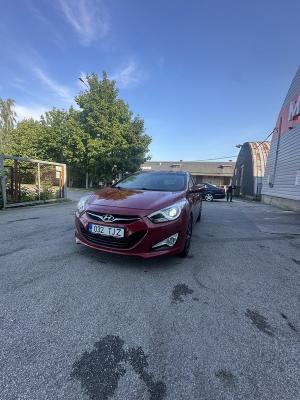 Sarkans Hyundai i40 2012 Tallina, ar dzinēja tilpumu 1.70 L un nobraukumu 268 tūkst. km par 3600 €, foto 12 vietnē AUTOMOTO.COM.LV