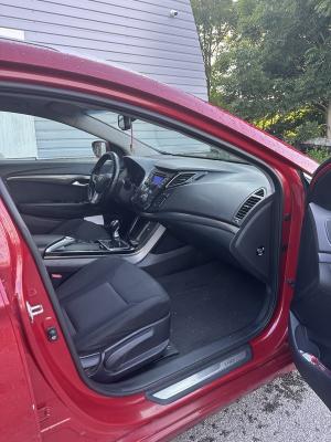 Sarkans Hyundai i40 2012 Tallina, ar dzinēja tilpumu 1.70 L un nobraukumu 268 tūkst. km par 3400 €, foto 21 vietnē AUTOMOTO.COM.LV