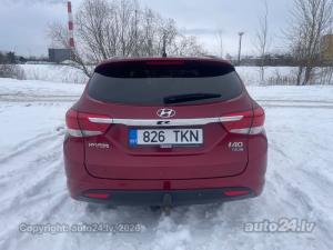 Red Hyundai i40 2014 in Tallinn, with an engine capacity of 1.60 L and mileage of 149 thousand km for 6490 €, photo 5 on AUTOMOTO.COM.LV