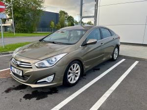 Hyundai i40 2012 Tallina, ar dzinēja tilpumu 1.70 L un nobraukumu 469 tūkst. km par 2250 €, foto 3 vietnē AUTOMOTO.COM.LV