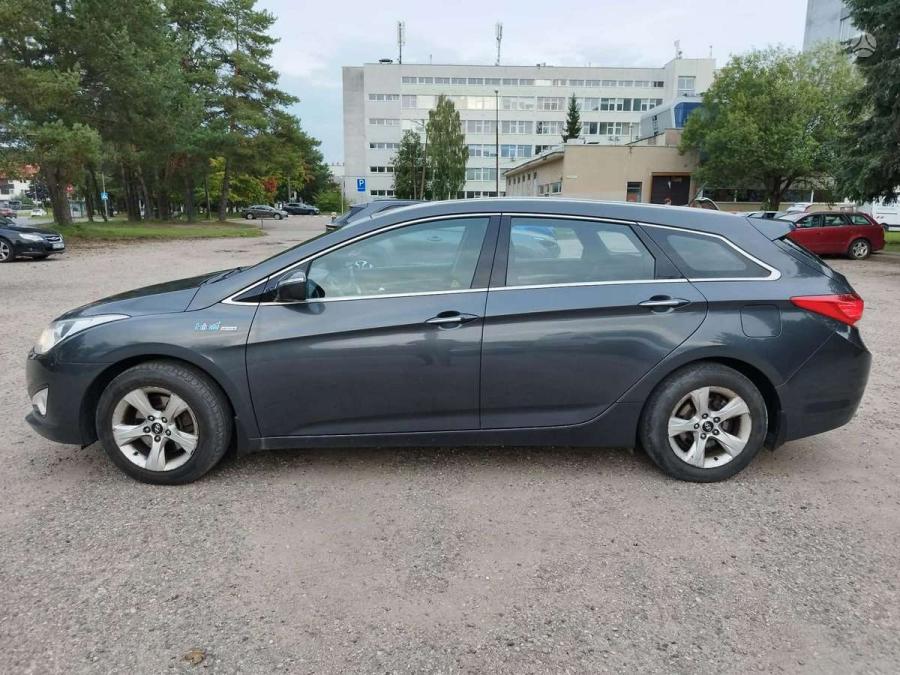 Хендай и40 2013 в Вильнюс, объемом двигателя 1.69 л и пробегом 200 тыс. км за 3500 €, фото 11 на AUTOMOTO.COM.LV