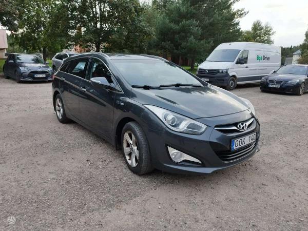 Хендай и40 2013 в Вильнюс на AUTOMOTO.COM.LV Хендай и40 2013 в Вильнюс, объемом двигателя 1.69 л и пробегом 200 тыс. км за 3500 €, фото 5 на AUTOMOTO.COM.LV