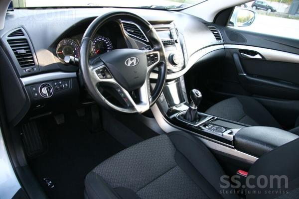 Hyundai i40 2015 Tukums, ar dzinēja tilpumu 1.70 L un nobraukumu 171 tūkst. km par 4990 €, foto 5 vietnē AUTOMOTO.COM.LV
