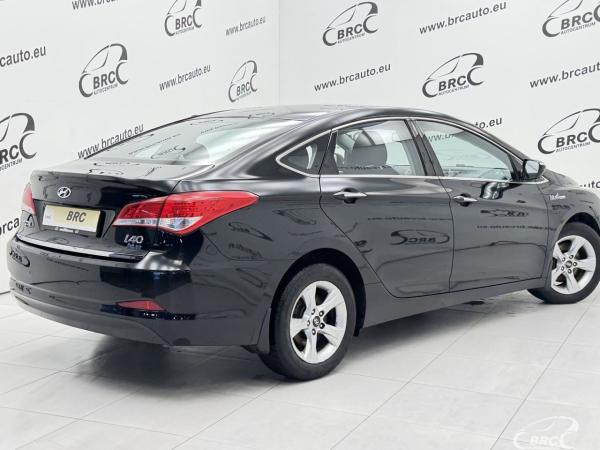 Hyundai i40 2015 in Vilnius, with an engine capacity of 1.59 L and mileage of 118 thousand km for 5000 €, photo 2 on AUTOMOTO.COM.LV