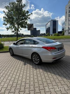 Hyundai i40 2015 in Riga, with an engine capacity of 2.00 L and mileage of 10 thousand km for 8200 €, photo 5 on AUTOMOTO.COM.LV