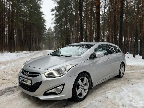 Hyundai i40 2011 Viļņa, ar dzinēja tilpumu 1.70 L un nobraukumu 350 tūkst. km par 3150 €, foto 1 vietnē AUTOMOTO.COM.LV