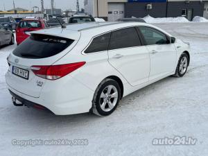 Hyundai i40 2012 Narva, ar dzinēja tilpumu 1.70 L un nobraukumu 300 tūkst. km par 3900 €, foto 3 vietnē AUTOMOTO.COM.LV