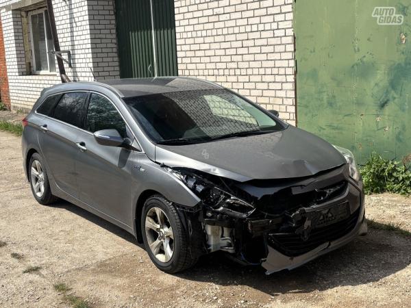 Хендай и40 2012 в Каунас, объемом двигателя 1.70 л и пробегом 225 тыс. км за 1899 €, фото 3 на AUTOMOTO.COM.LV