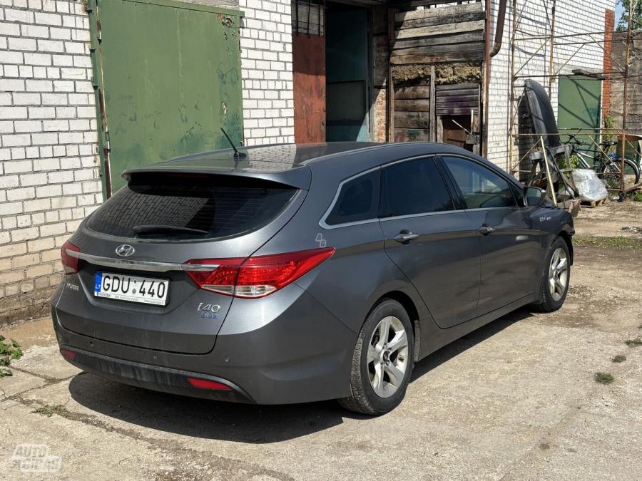 Хендай и40 2012 в Каунас, объемом двигателя 1.70 л и пробегом 225 тыс. км за 1899 €, фото 5 на AUTOMOTO.COM.LV