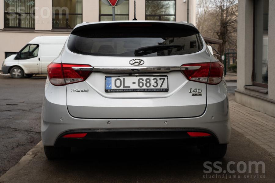 Hyundai i40 2012 Rīga, ar dzinēja tilpumu 1.70 L un nobraukumu 257 tūkst. km par 3800 €, foto 7 vietnē AUTOMOTO.COM.LV