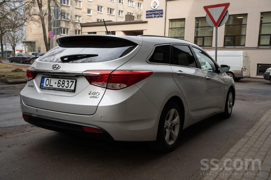 Hyundai i40 2012 Rīga, ar dzinēja tilpumu 1.70 L un nobraukumu 257 tūkst. km par 3800 €, foto 8 vietnē AUTOMOTO.COM.LV