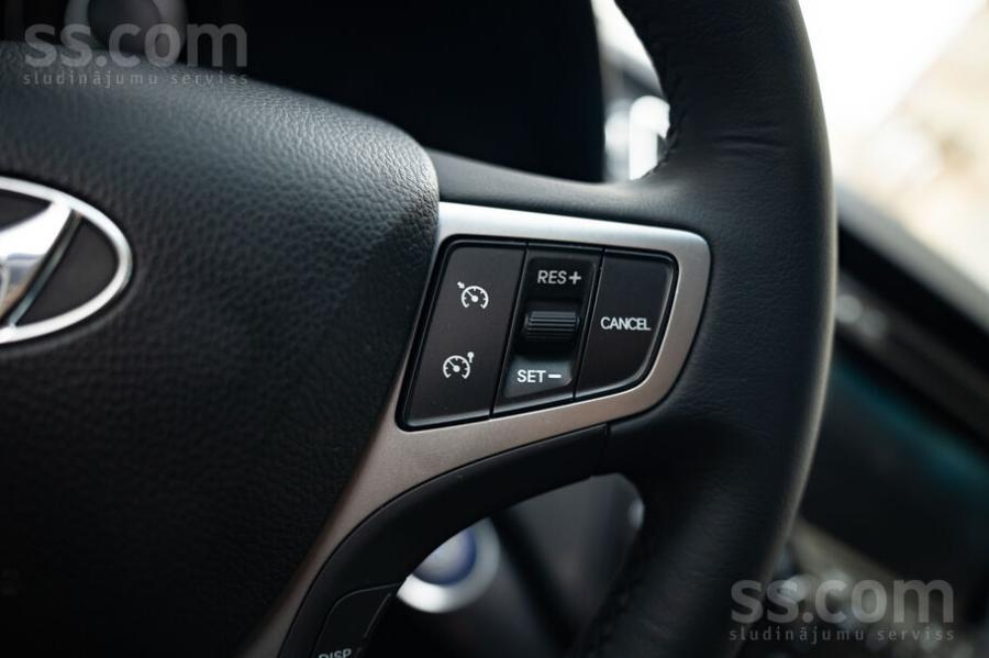 Hyundai i40 2012 Rīga, ar dzinēja tilpumu 1.70 L un nobraukumu 257 tūkst. km par 3800 €, foto 17 vietnē AUTOMOTO.COM.LV