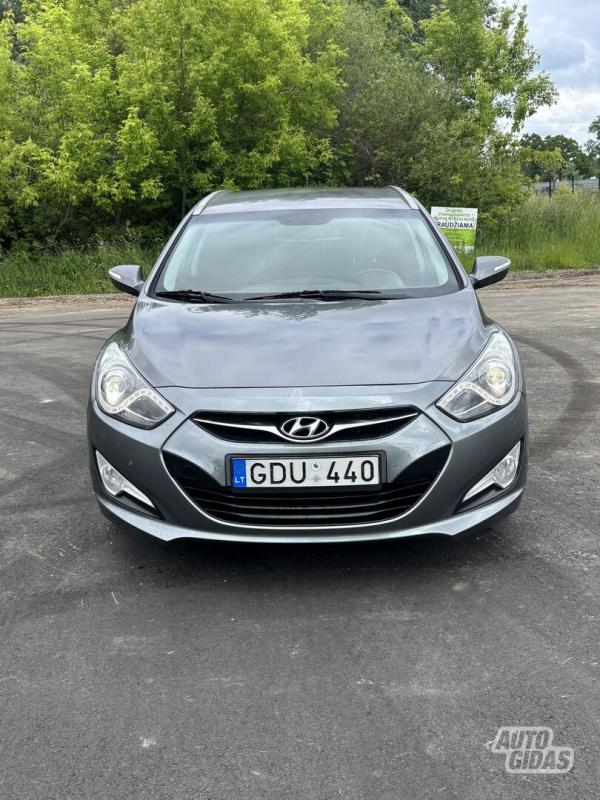 Hyundai i40 2012 in Kaunas, with an engine capacity of 1.70 L and mileage of 230 thousand km for 2850 €, photo 2 on AUTOMOTO.COM.LV