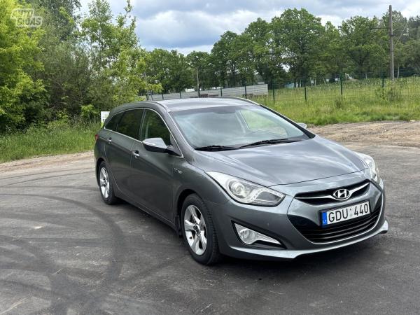 Hyundai i40 2012 in Kaunas, with an engine capacity of 1.70 L and mileage of 230 thousand km for 2850 €, photo 3 on AUTOMOTO.COM.LV