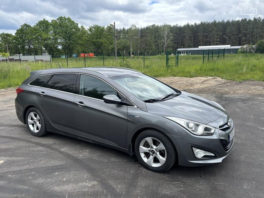 Hyundai i40 2012 Kauņa, ar dzinēja tilpumu 1.70 L un nobraukumu 230 tūkst. km par 2850 €, foto 5 vietnē AUTOMOTO.COM.LV
