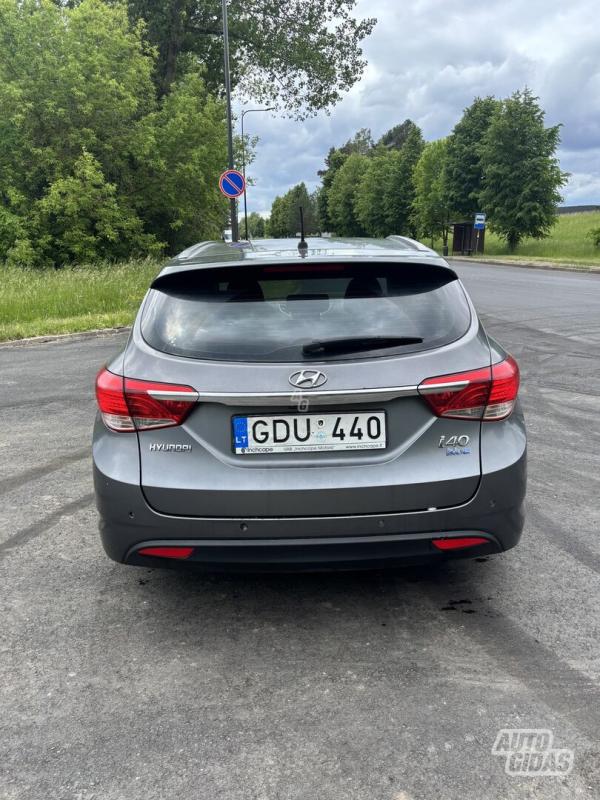 Hyundai i40 2012 in Kaunas, with an engine capacity of 1.70 L and mileage of 230 thousand km for 2850 €, photo 6 on AUTOMOTO.COM.LV
