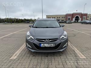 Hyundai i40 2013 Rīga, ar dzinēja tilpumu 1.70 L un nobraukumu 266 tūkst. km par 4500 €, foto 1 vietnē AUTOMOTO.COM.LV