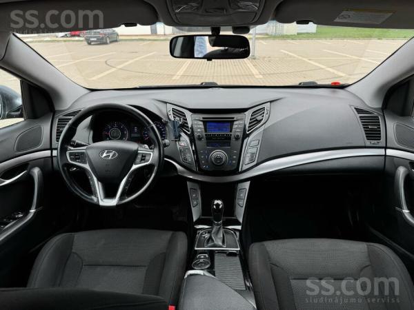 Hyundai i40 2013 Rīga, ar dzinēja tilpumu 1.70 L un nobraukumu 266 tūkst. km par 4500 €, foto 5 vietnē AUTOMOTO.COM.LV