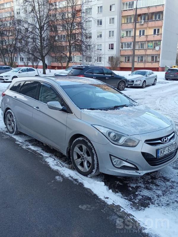 Hyundai i40 2013 Rīga, ar dzinēja tilpumu 2.00 L un nobraukumu 190 tūkst. km par 4750 €, foto 4 vietnē AUTOMOTO.COM.LV