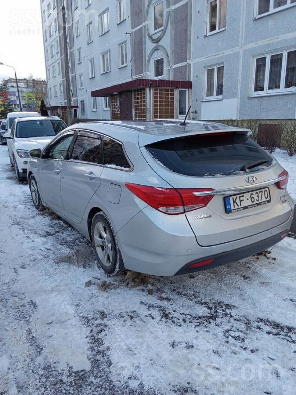 Hyundai i40 2013 Rīga, ar dzinēja tilpumu 2.00 L un nobraukumu 190 tūkst. km par 4750 €, foto 5 vietnē AUTOMOTO.COM.LV