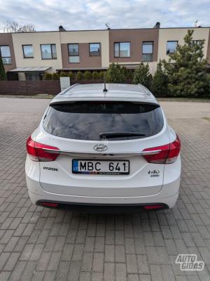 Hyundai i40 2013 in Kaunas, with an engine capacity of 1.70 L and mileage of 259 thousand km for 3850 €, photo 6 on AUTOMOTO.COM.LV