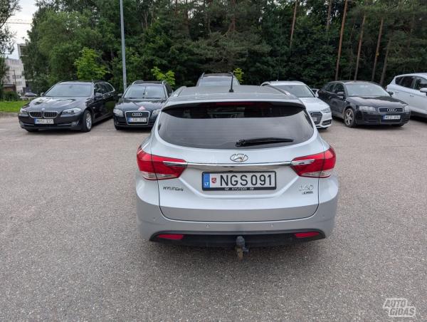 Hyundai i40 2013 Viļņa, ar dzinēja tilpumu 1.70 L un nobraukumu 300 tūkst. km par 3300 €, foto 3 vietnē AUTOMOTO.COM.LV