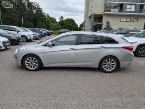 Hyundai i40 2013 in Vilnius, with an engine capacity of 1.70 L and mileage of 300 thousand km for 3300 €, photo 5 on AUTOMOTO.COM.LV