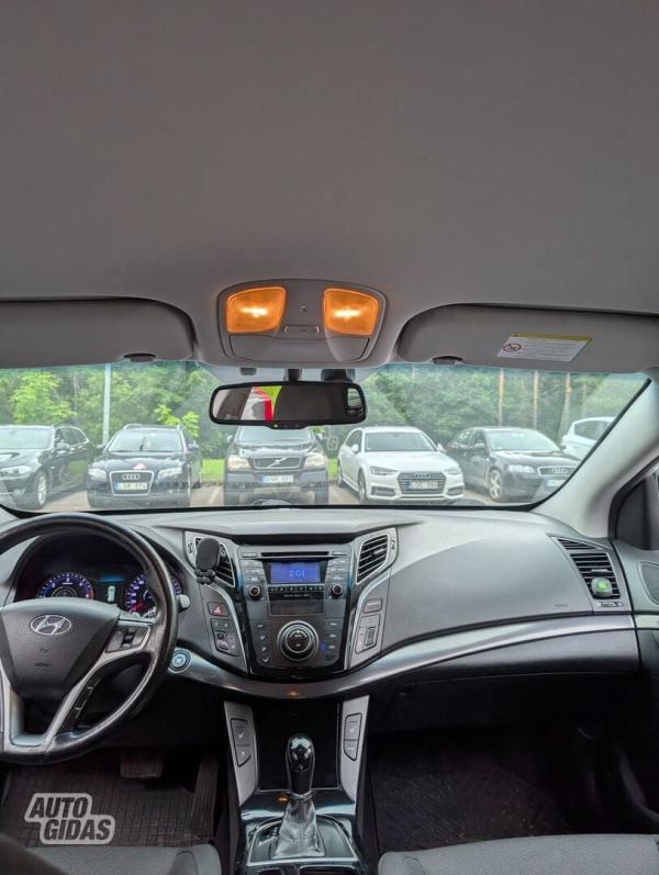 Hyundai i40 2013 Viļņa, ar dzinēja tilpumu 1.70 L un nobraukumu 300 tūkst. km par 3300 €, foto 6 vietnē AUTOMOTO.COM.LV