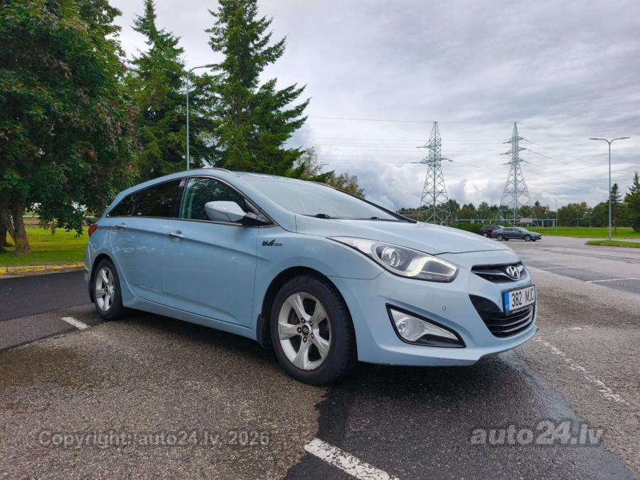 Hyundai i40 2013 in Tallinn, with an engine capacity of 1.70 L and mileage of 105 thousand km for 5749 €, photo 4 on AUTOMOTO.COM.LV