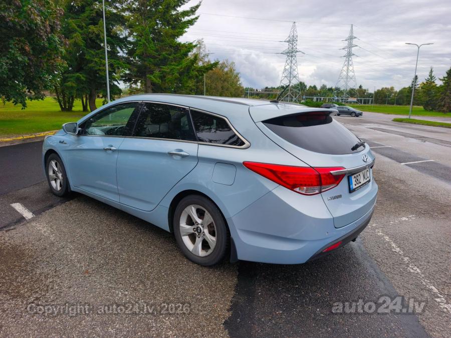 Hyundai i40 2013 in Tallinn, with an engine capacity of 1.70 L and mileage of 105 thousand km for 5749 €, photo 5 on AUTOMOTO.COM.LV