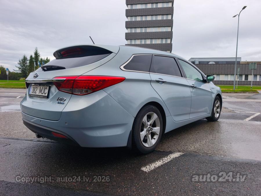 Hyundai i40 2013 in Tallinn, with an engine capacity of 1.70 L and mileage of 105 thousand km for 5749 €, photo 6 on AUTOMOTO.COM.LV