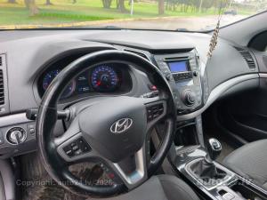 Hyundai i40 2013 in Tallinn, with an engine capacity of 1.70 L and mileage of 105 thousand km for 5749 €, photo 12 on AUTOMOTO.COM.LV