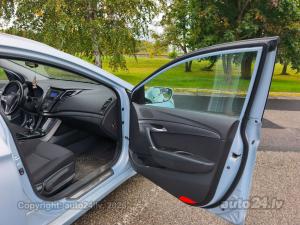 Hyundai i40 2013 in Tallinn, with an engine capacity of 1.70 L and mileage of 105 thousand km for 5749 €, photo 15 on AUTOMOTO.COM.LV