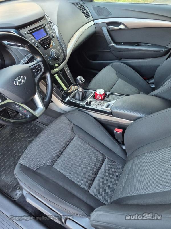 Hyundai i40 2014 in Tallinn, with an engine capacity of 1.60 L and mileage of 149 thousand km for 6490 €, photo 9 on AUTOMOTO.COM.LV